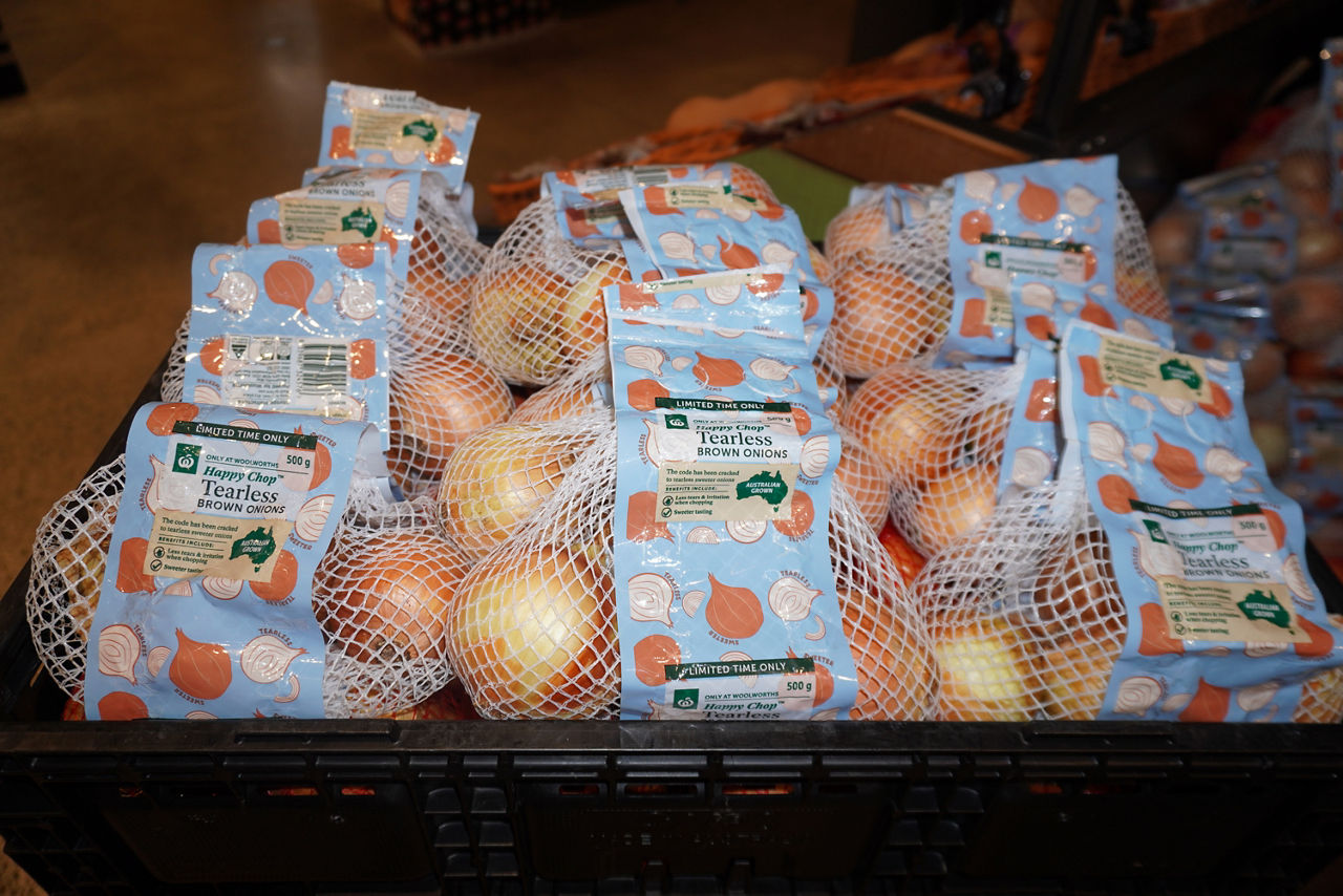 Tearless Onions Are Back, Exclusively At Woolworths | Mirage News